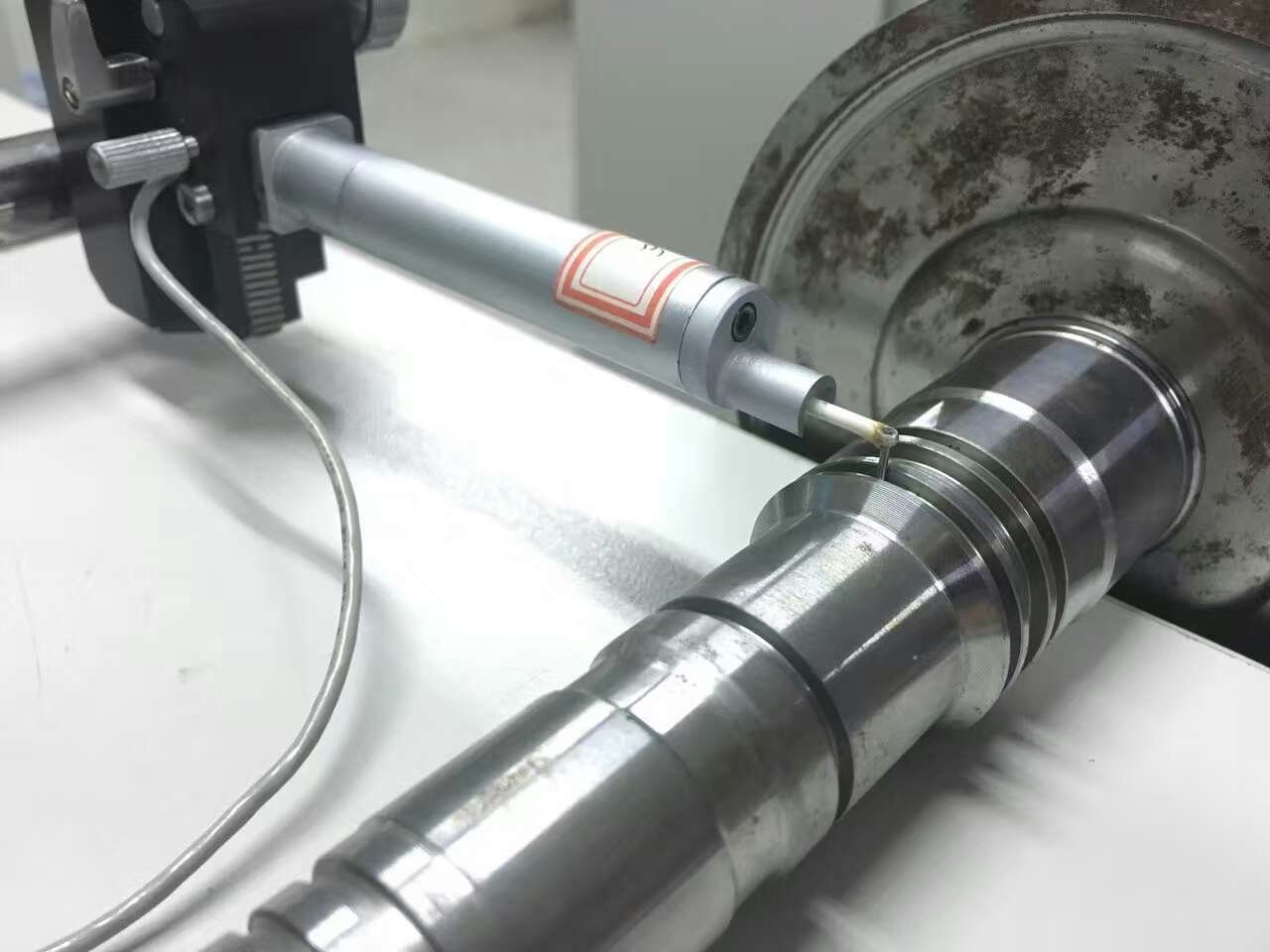 Surface Roughness Tester Profilometer - Lance Sensor Technologies